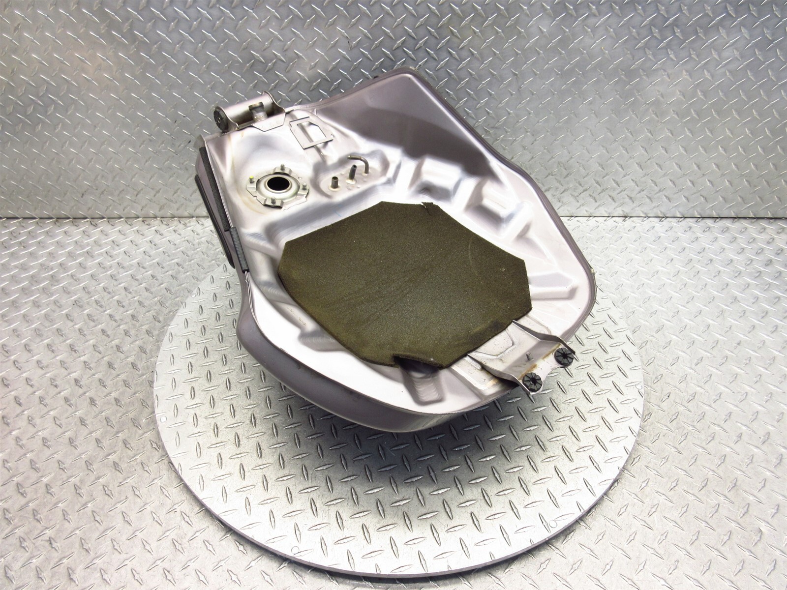 2003 Honda St1300 St 1300 OEM Fuel Petro Gas Tank 17500-mcs-g03zb for ...