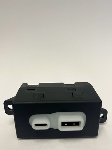 2021-2024 Chrysler Pacifica USB Charging Port #68422663AC | eBay