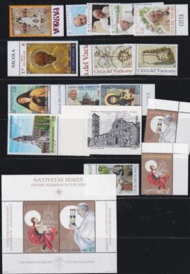 Vatican Stamps - Vatican Postal