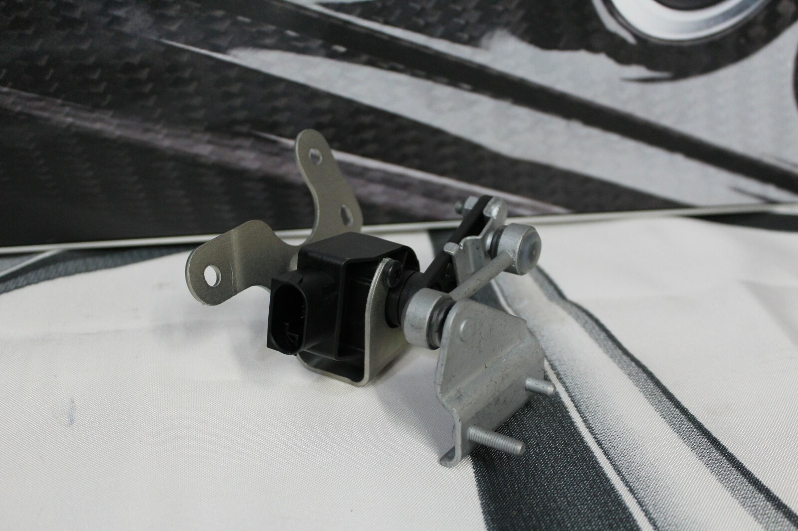 Genuine Mercedes-Benz W212 E-Class REAR LEFT Suspension Level Sensor ...