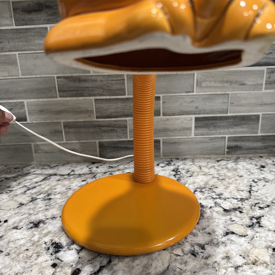 Rare Vintage 1981 Garfield UFS Desk Lamp w/ Ceramic Shade, Cat Light ...
