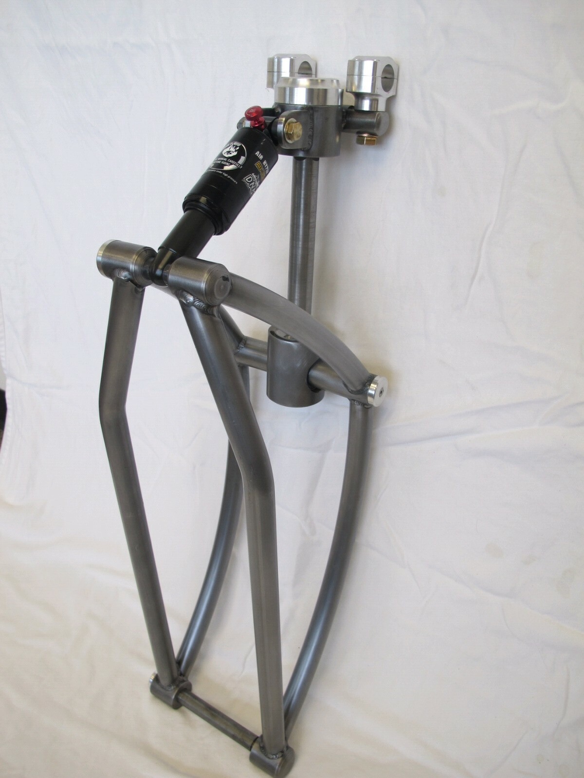 Tinworksinc Harley/Chopper/Bobber Single Shock Front End Girder USA ...