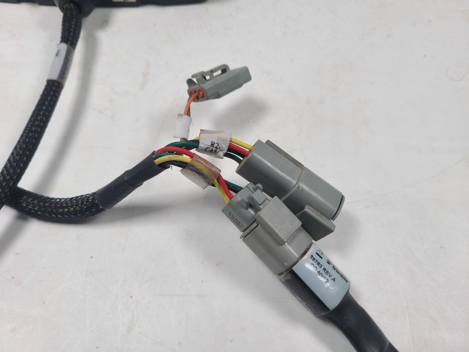 Trimble 75050-01 Field-IQ Master Switch-Box & CFX/FMX/TMX Display Cable ...