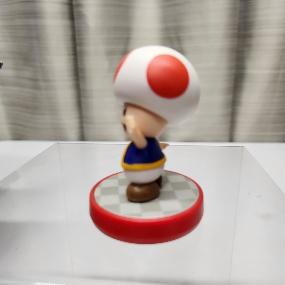 Nintendo Super Mario Bros Series Toad Amiibo Red Base Figure | eBay