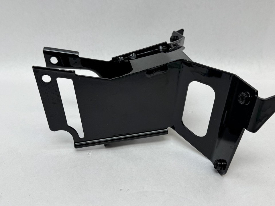 DAMAGED 2018-2025 Harley Davidson FXLRST Front Fairing Mount Bracket OEM | eBay