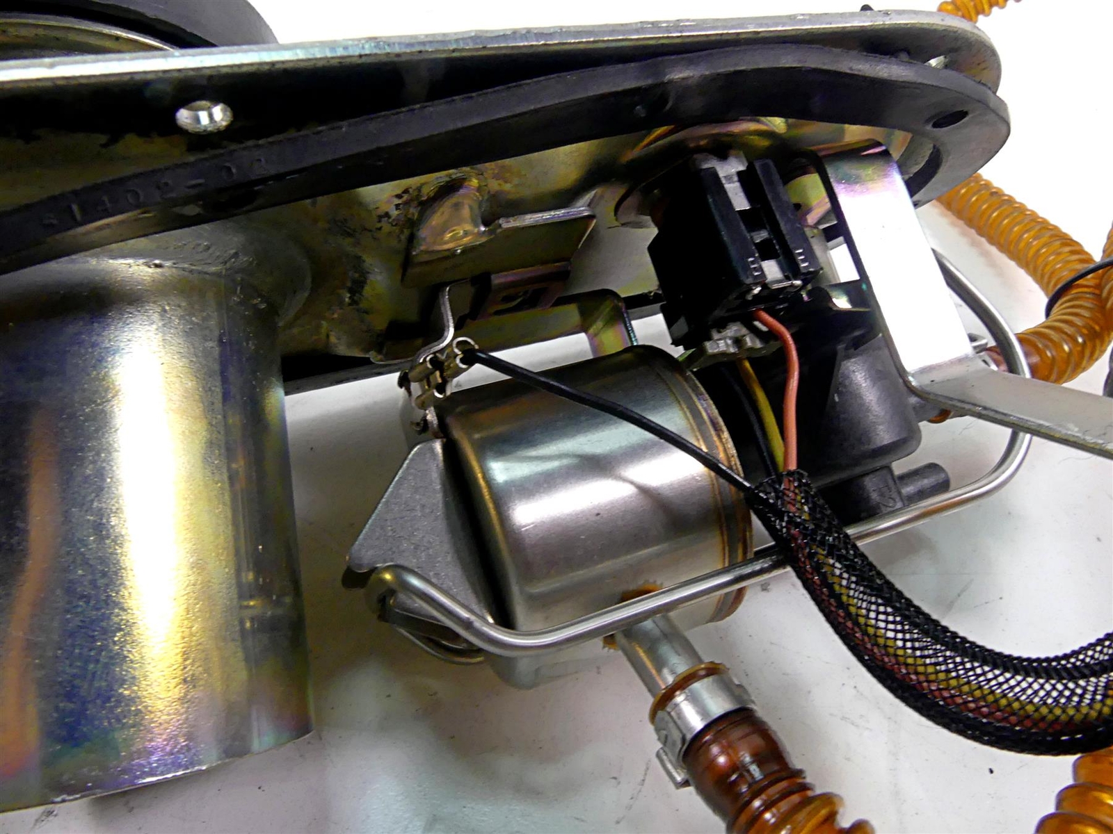 2006 Harley Touring FLHTCU SE E-Glide Fuel Gas Petrol Pump - Tested ...