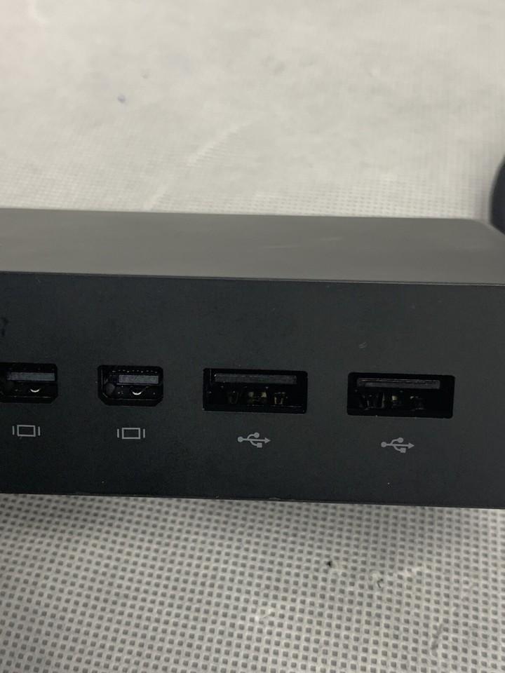 Microsoft 1661 PF3-00005 Docking Station for Microsoft Surface Pro 3, 4 ...