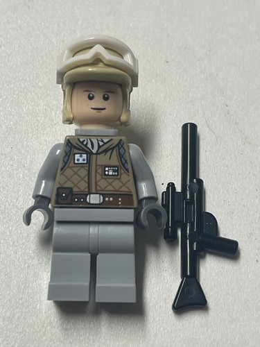 Luke Skywalker (Hoth) from LEGO® Star Wars Hoth Wampa Cave #8089 SW ...
