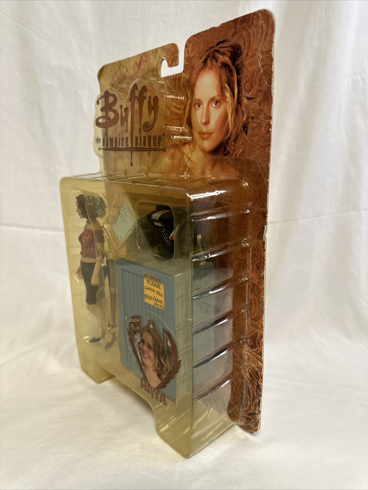 Diamond Select Buffy The Vampire Slayer Season Five Anya Action Figure ...