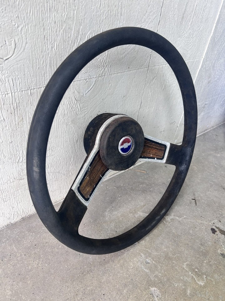Chevrolet Monza Vega Steering Wheel | 15 in | Black/Wood Grain | GM ...