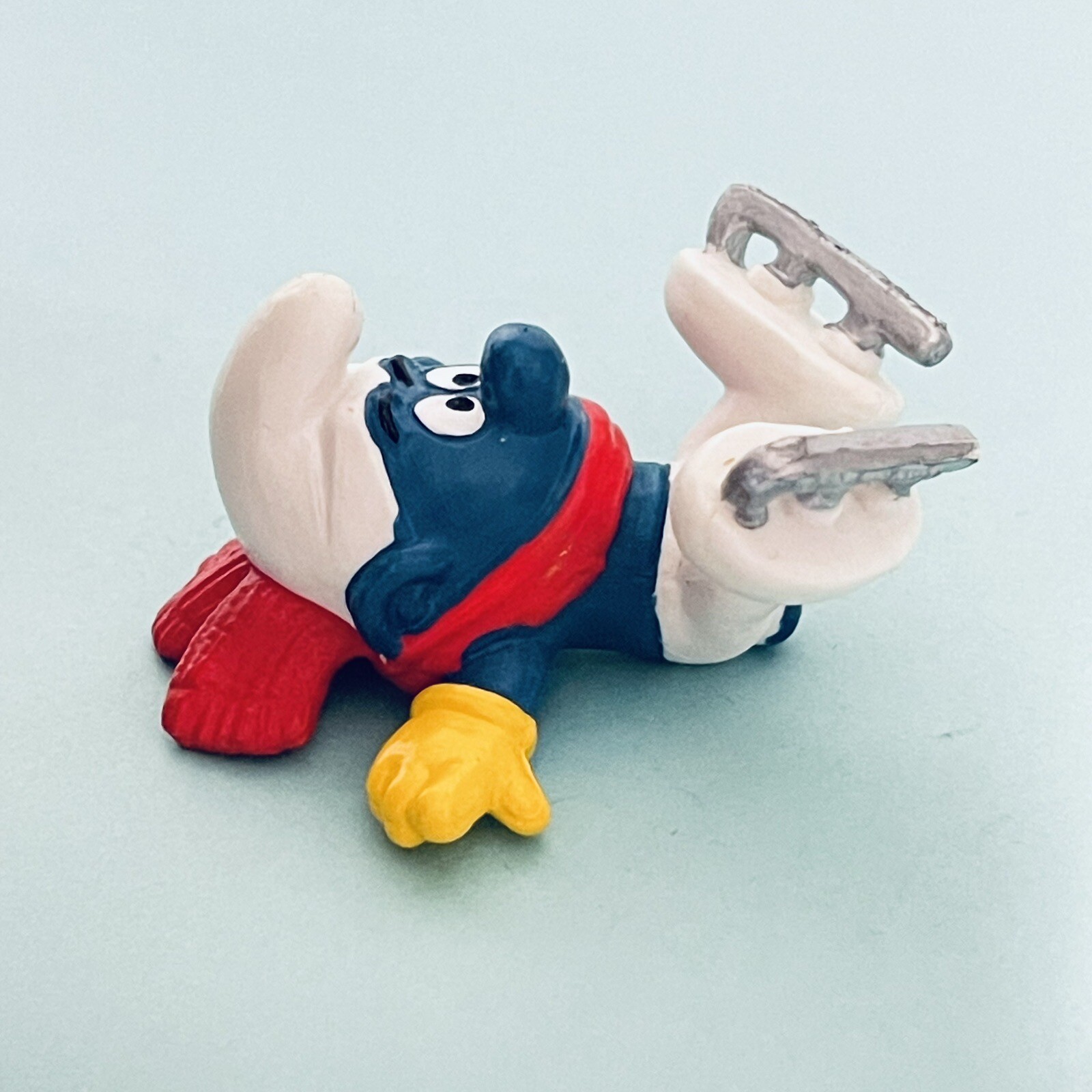 Smurfs Ice Skater Smurf 20121 Fallen Skating Figure VINTAGE 1970s Peyo ...
