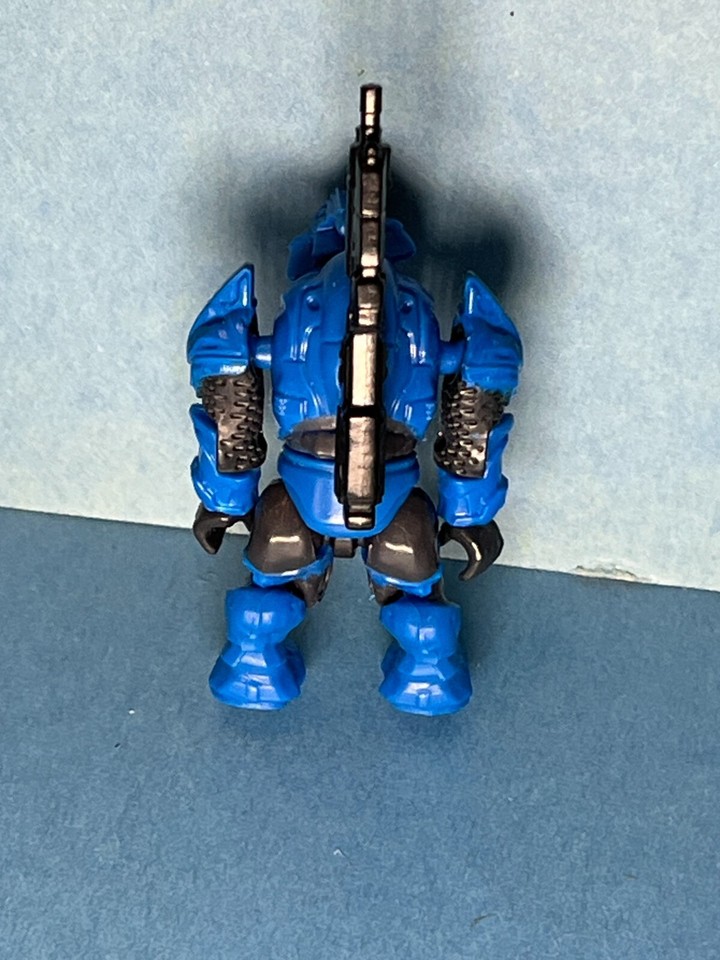 Halo MEGA Bloks Covenant Cobalt Blue Elite Commando Figure | eBay
