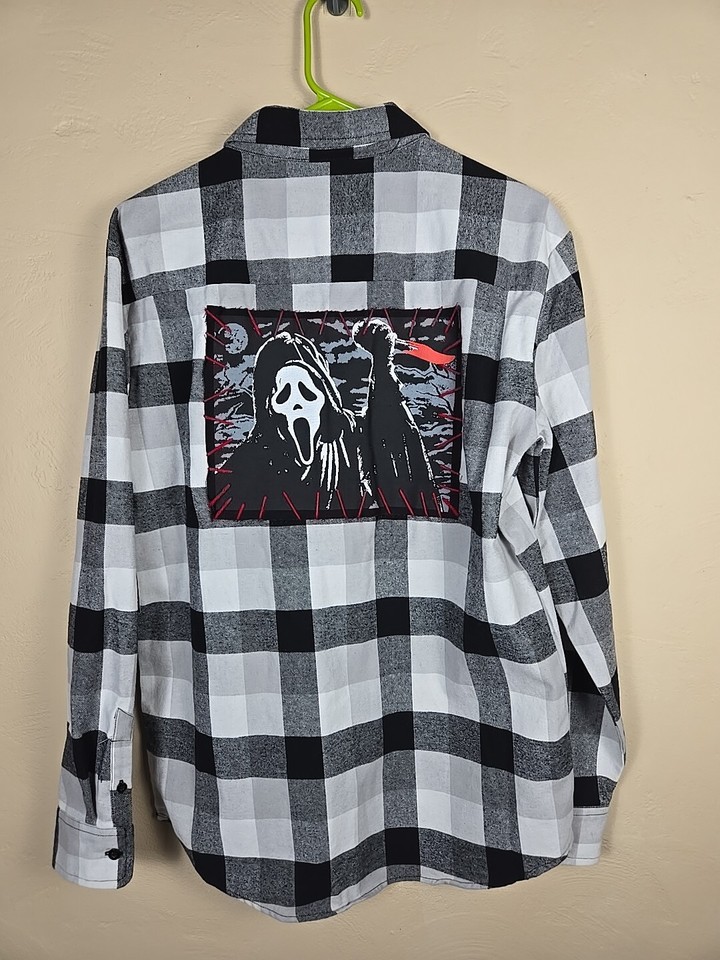 Scream Horror Movie Ghostface - Button up Flannel Patches - Mens Size S ...