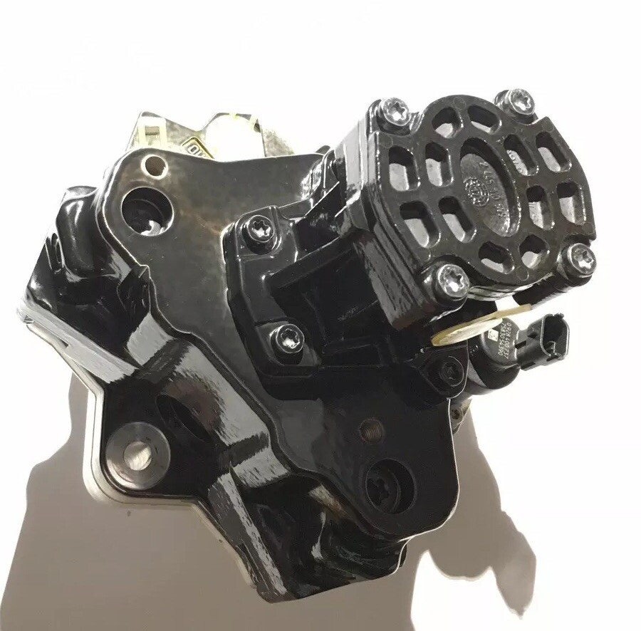 International FUEL PUMP 3006220C92 3005063C1 0445020080 62111037799 ...