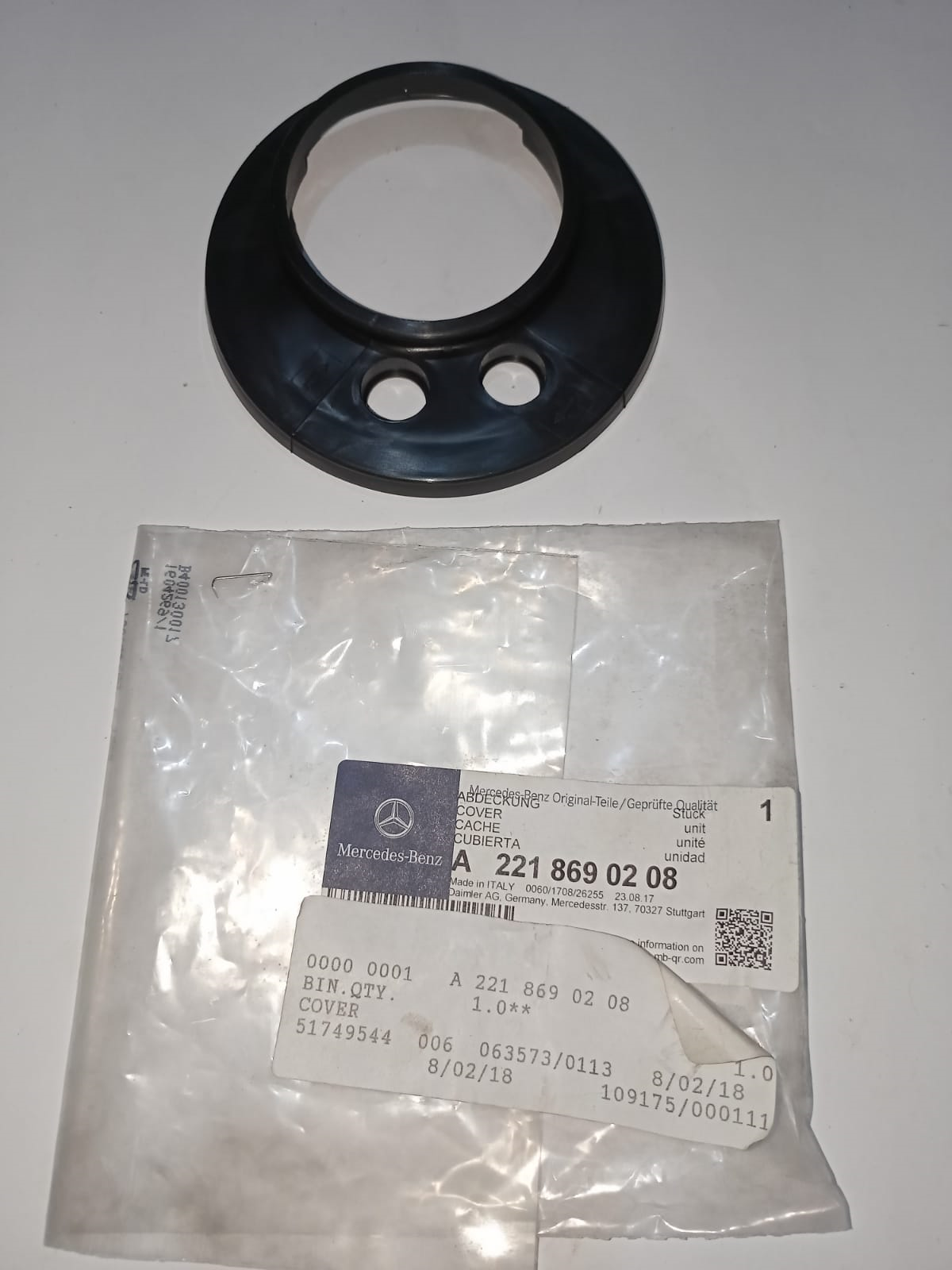 Mercedes-Benz (221-869-02-08) Washer Reservoir Cover C216 W221 S | eBay