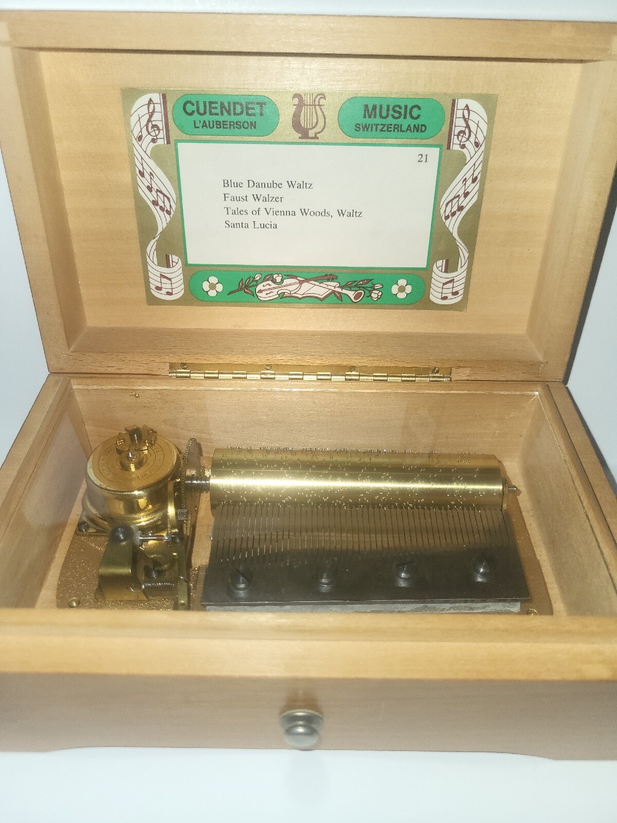 Cuendet L'Auberson Swiss Music Box. Works Great. | eBay