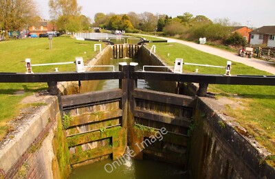 Photo 6x4 Manifold Lock at Devizes c2010 | eBay