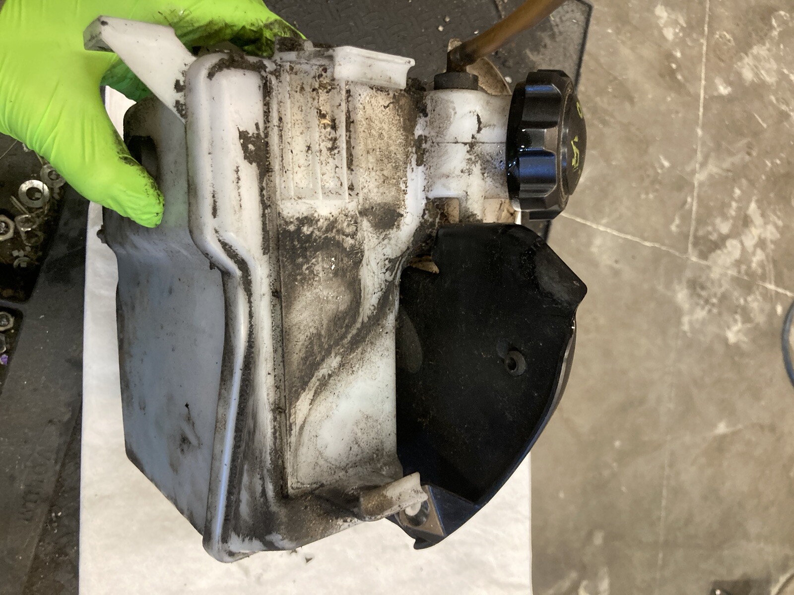 2002 Ski-Doo MXZ 800 Adrenaline Oil Tank Reservoir 519000049 for sale ...