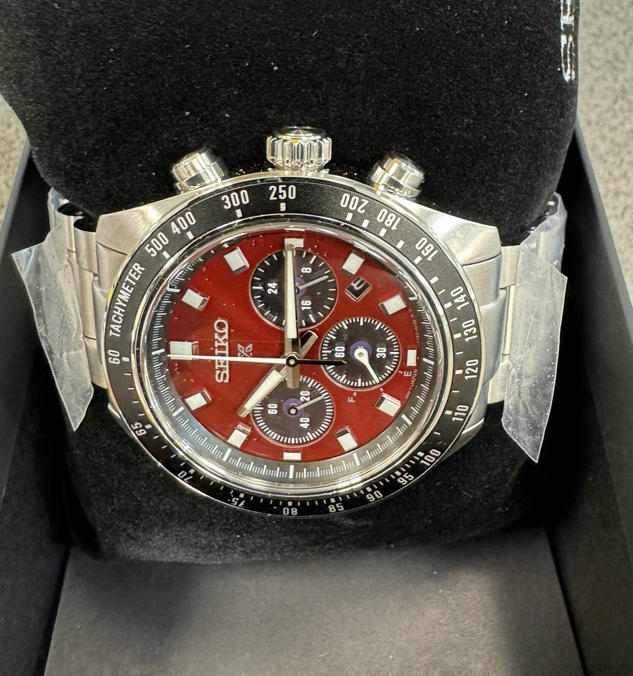Seiko Prospex Speedtimer Solar Steel Bracelet Red Dial Watch - SSC927 ...