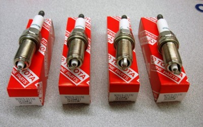Toyota Tacoma 2.7L 2TRFE Spark Plug Set Genuine OEM OE | eBay
