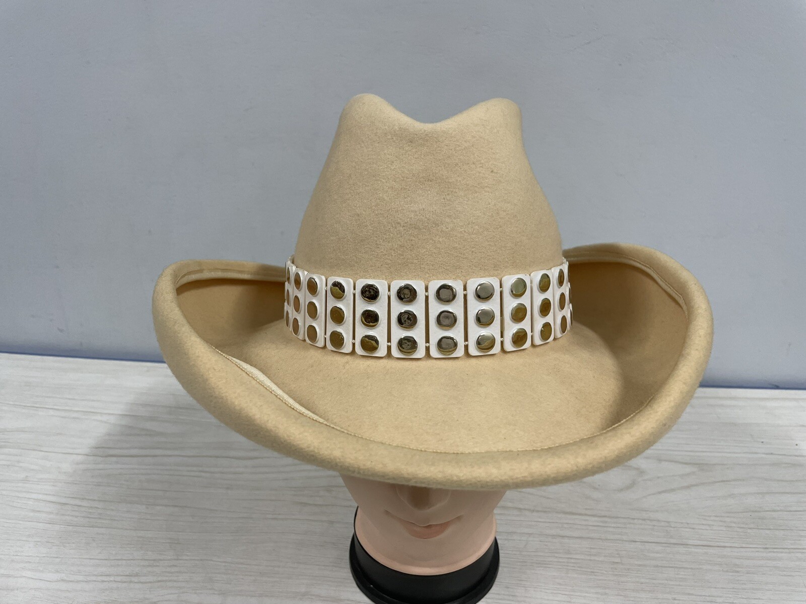 Vintage Mr Charles Tan Doeskin Felt 100% wool Wide Br… - Gem