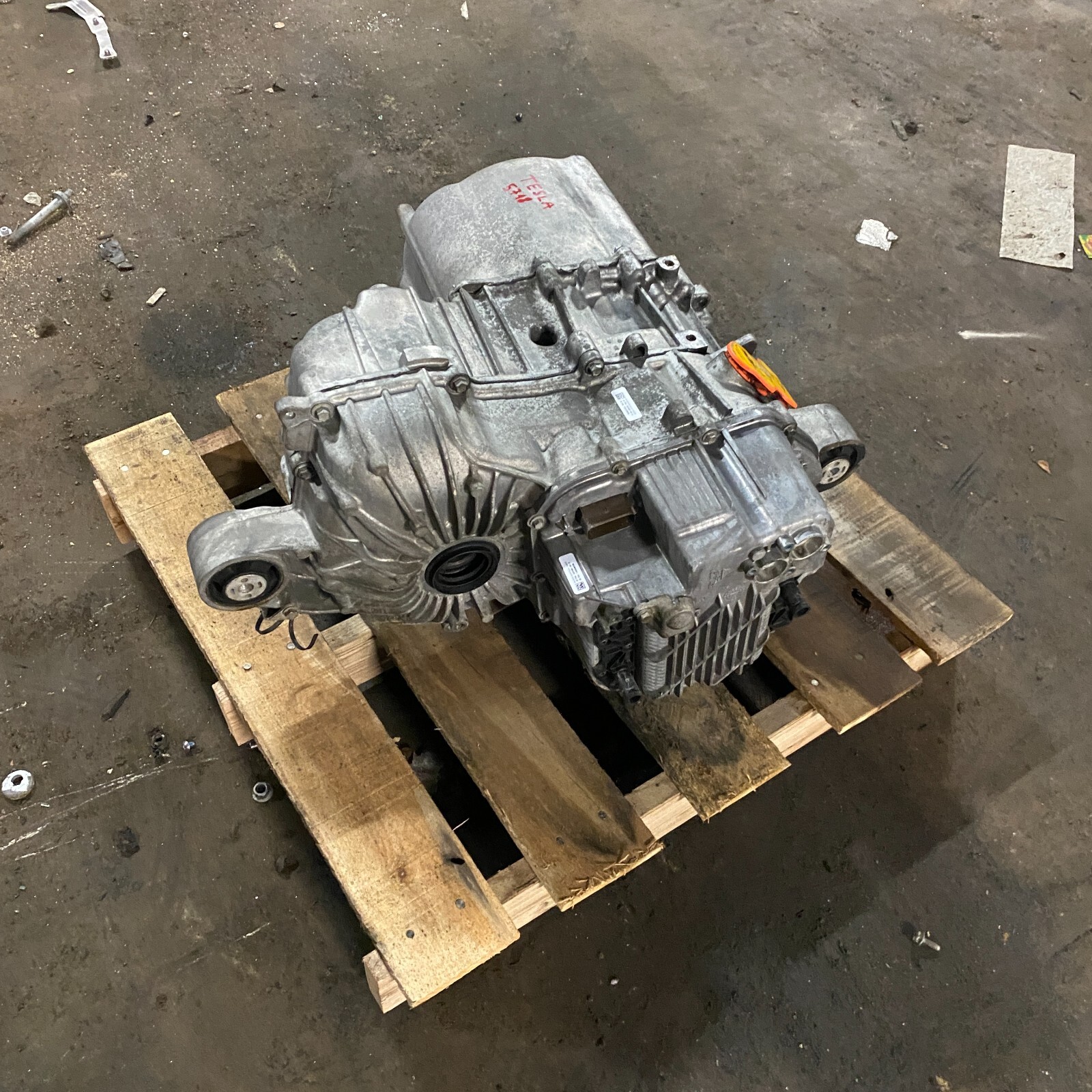 2015 TESLA MODEL S 85D AWD REAR DRIVE UNIT ENGINE ELECTRIC MOTOR OEM ...