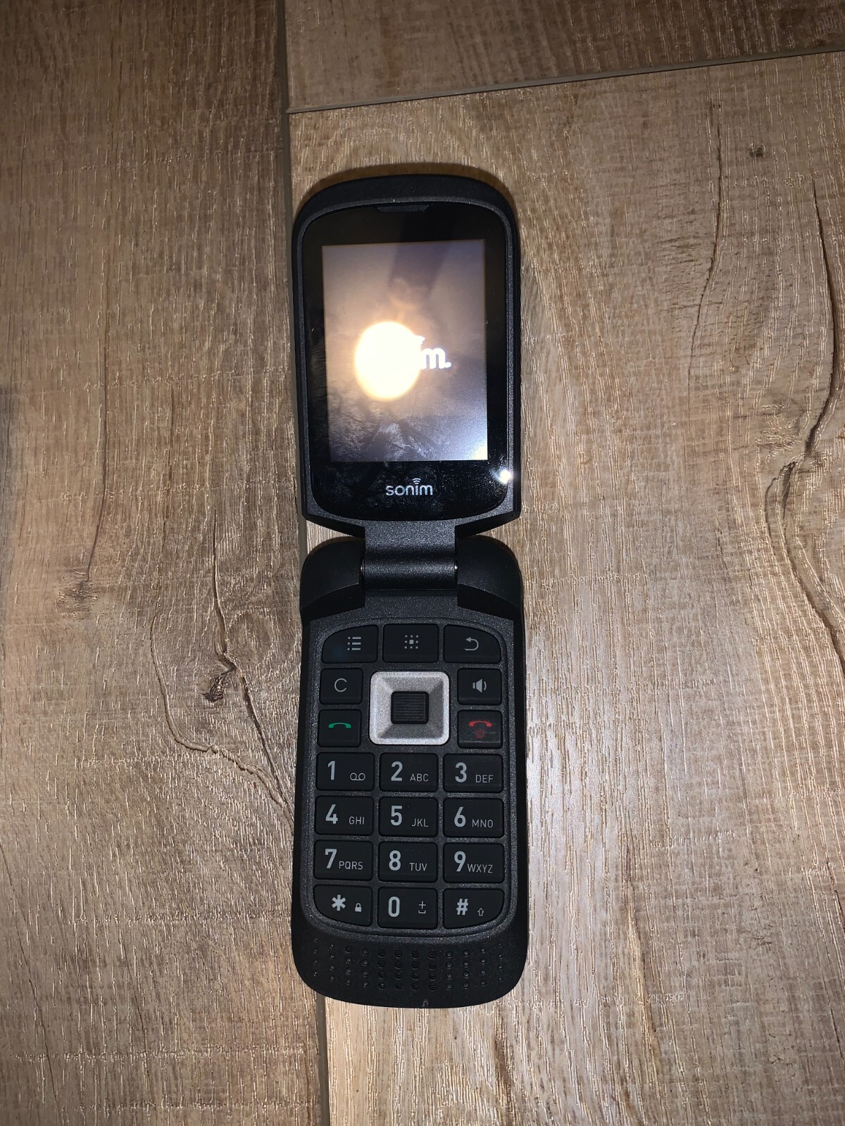Great Sonim XP3 XP3800 Black Sprint 4G LTE Rugged Camera Flip Cell ...