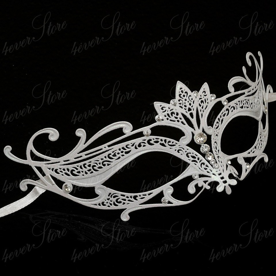 Women Majestic Venetian Laser Cut Masquerade Mask - Made of Light Metal ...