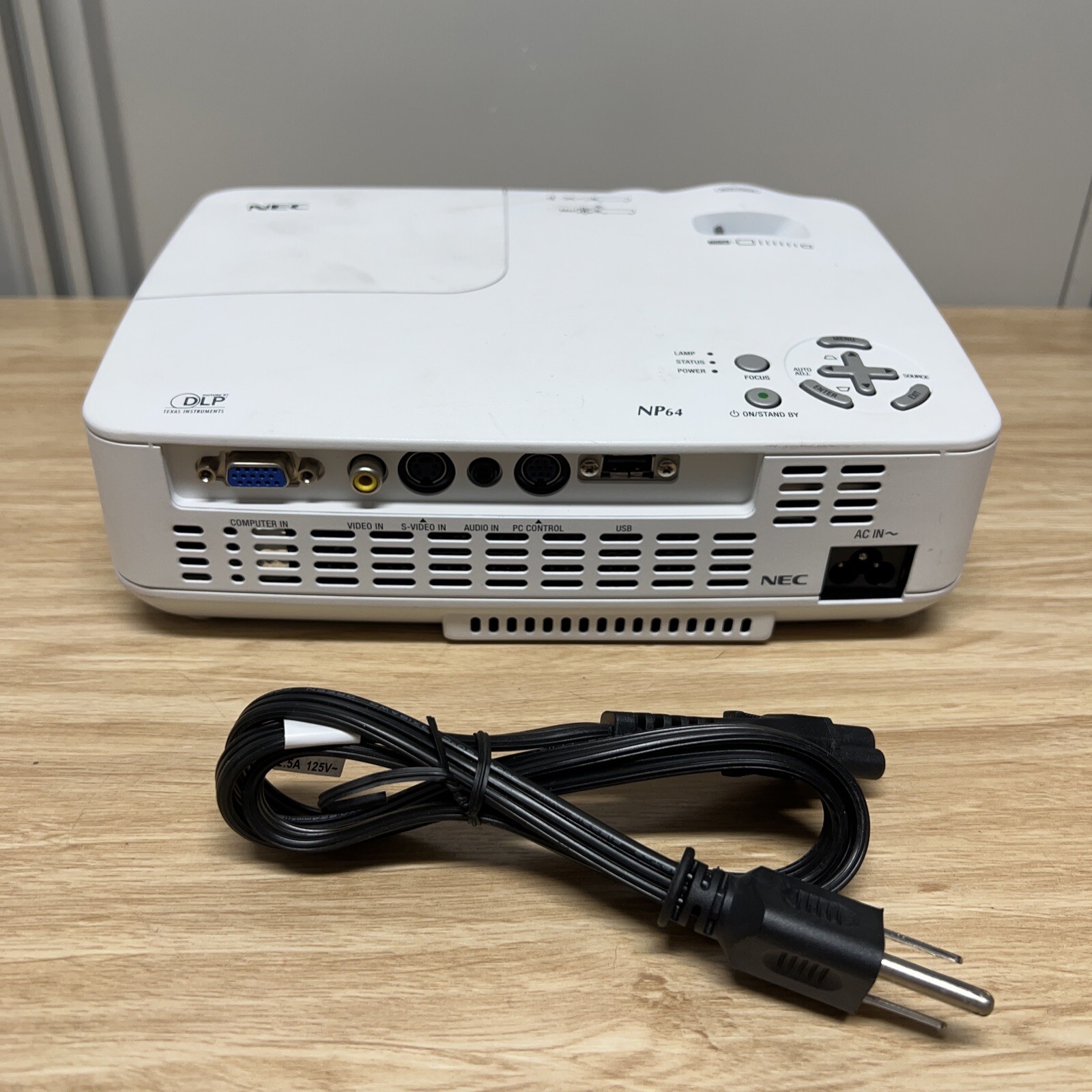 For Parts NEC NP64 DLP Projector Laptop Desktop Computer Video ...