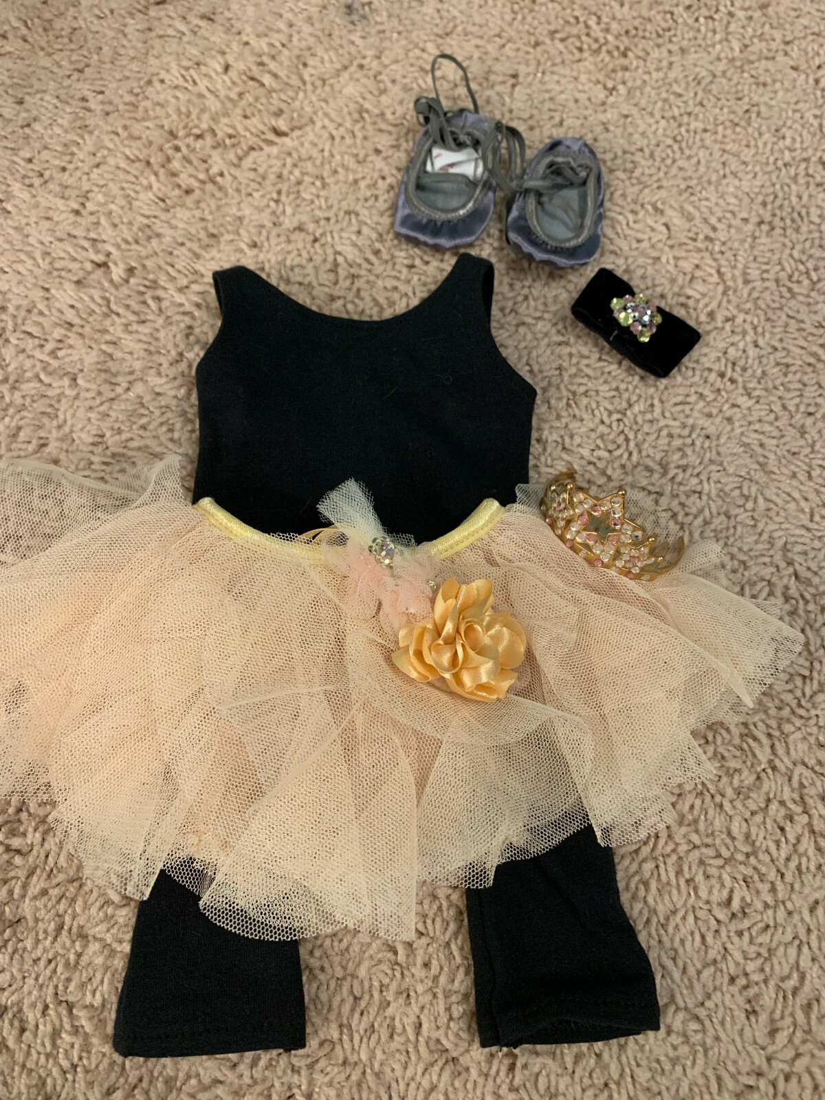 American Girl - Isabelle's Performance Set | eBay