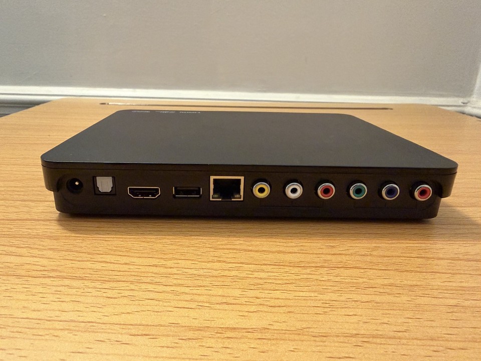 WD TV LIVE HUB 1TB WDBACA0010BBK - Media Centre Streamer. No Remote ...