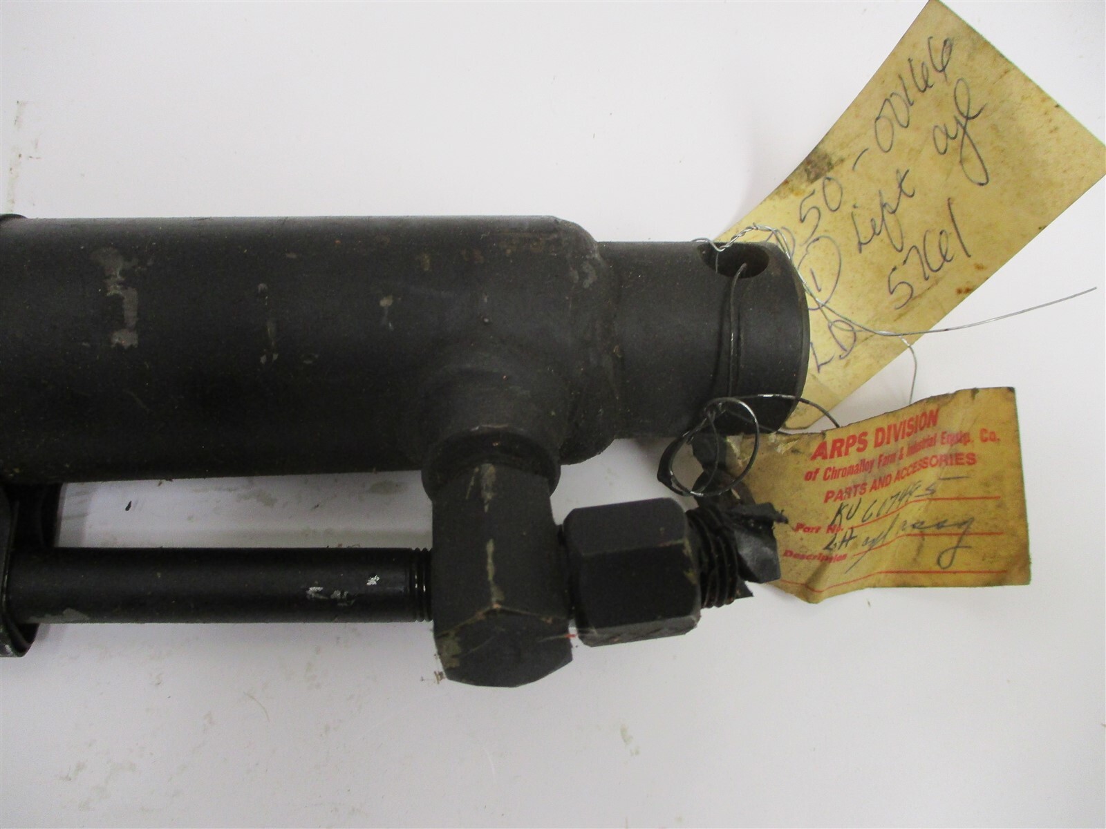 70050-00166 GENUINE OEM KUBOTA LH LIFT CYLINDER L650 BACKHOE | eBay