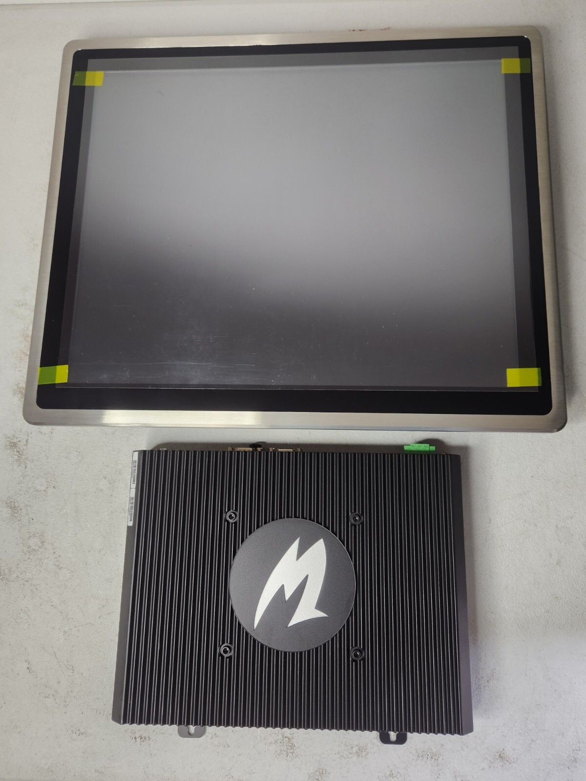 Schneider Electric Wonderware TSND2U-19SR-TN2C InTouch Panel PC Windows ...