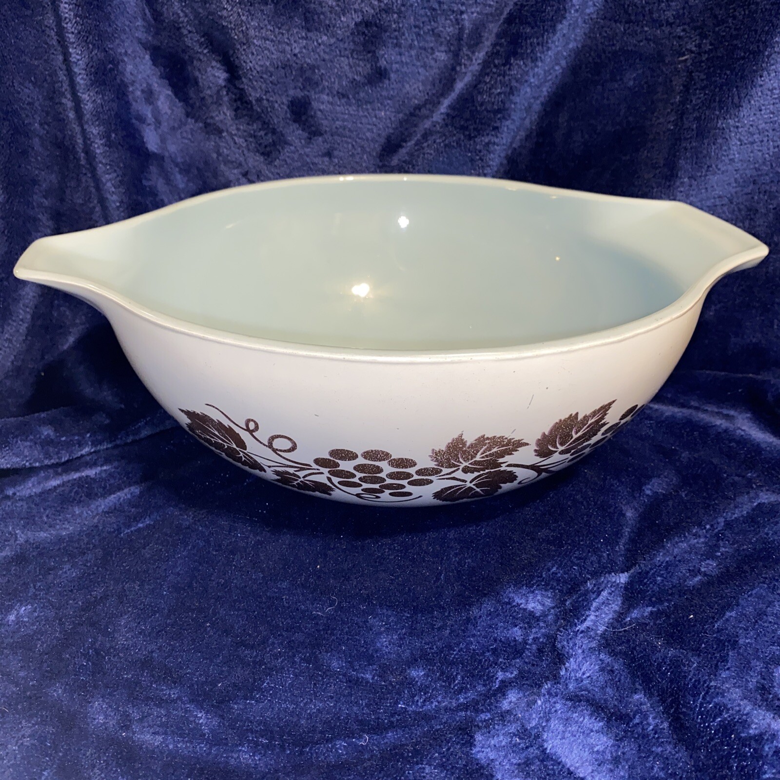 PYREX Golden Grape Blue Grey Inside White/Gold Mixing Bowl Ovenware 444 ...