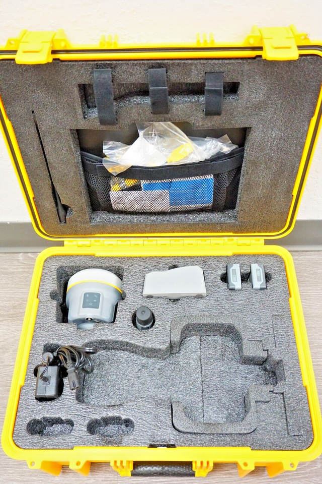 Trimble R12 L1 L2 L2c L5 GPS Glonass Galileo Bei Dou QZSS IRNSS R10 ...