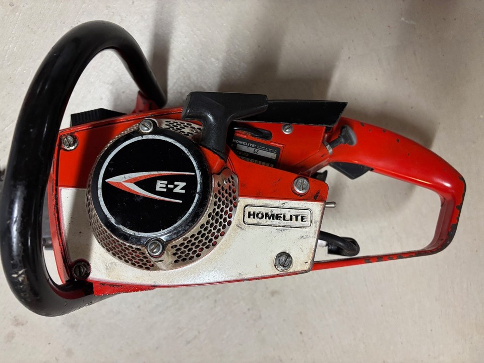 Vintage 1970's HOMELITE EZ Chainsaw - 16" Bar & Chain has Spark ...