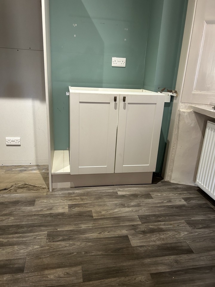 Complete Second Hand wren Kitchen With Appliances. Infinity range ...