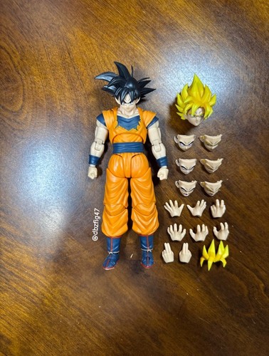 SH Figuarts Beast Deities / Kong Studios Dragon Ball Z Son Goku B006 ...