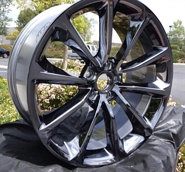 Black Chrome Srt Wheels