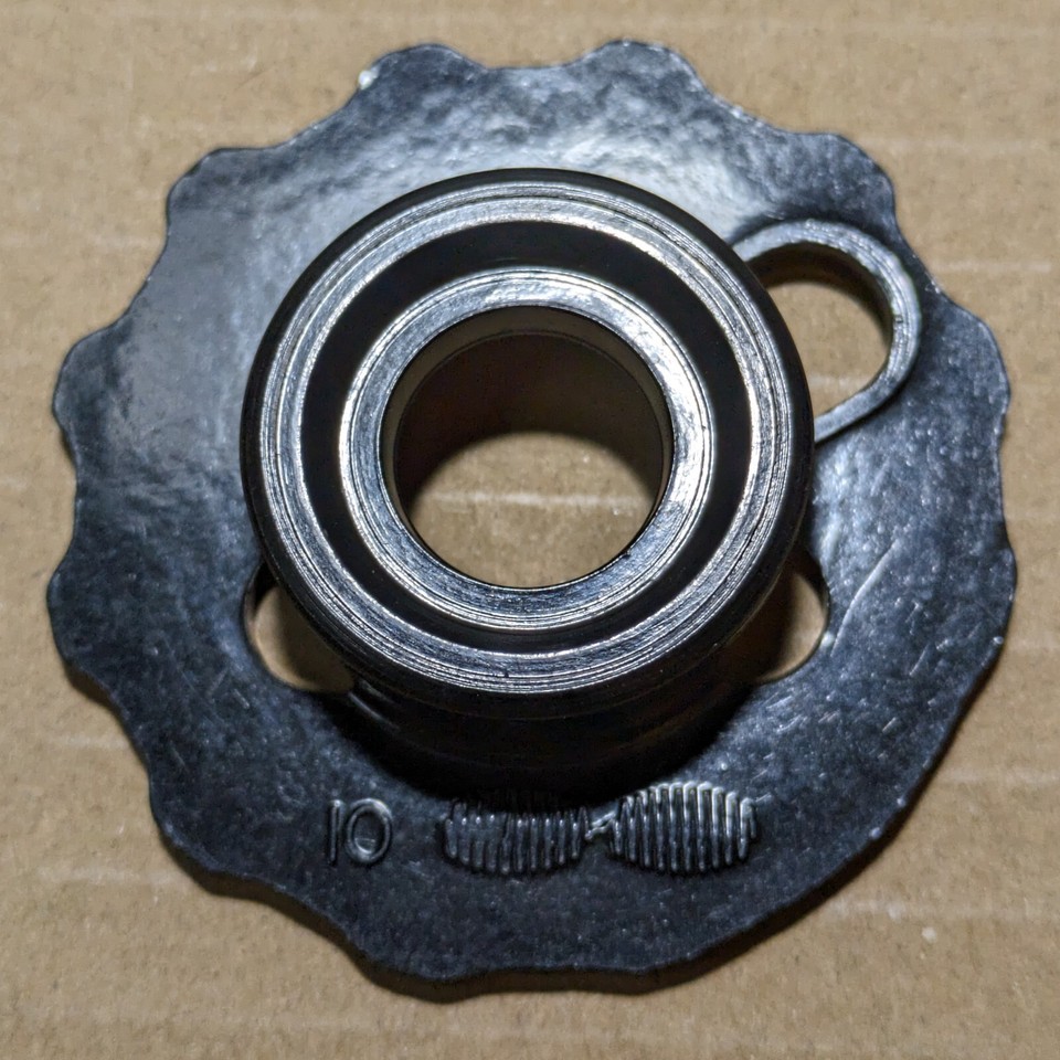 Vintage SINGER TOP HAT B Cams, Fashion Decorative Stitch Discs, Zig-Zag ...