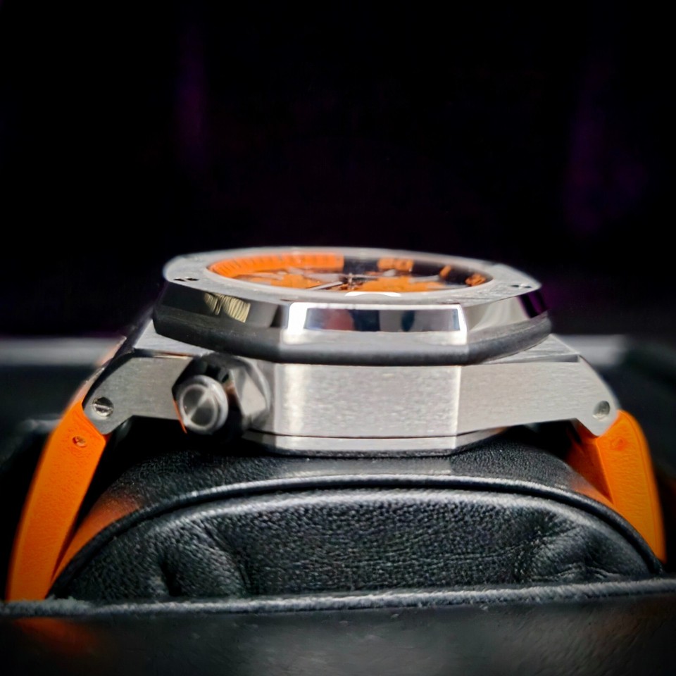Audemars Piguet Royal Oak Offshore 42mm Orange Diver Chrono 26703ST.OO ...