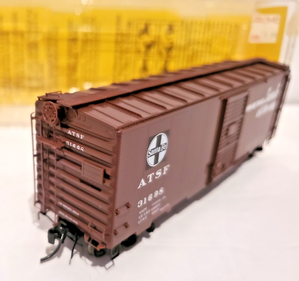 Kadee Ho Scale #4016 ATSF (Grand Canyon) #31698 - 40' Standard Boxcar ...