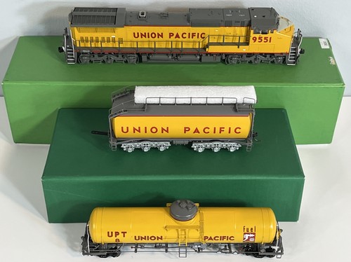 Overland Models HO Scale UP Union Pacific Locomotive With Fuel ...
