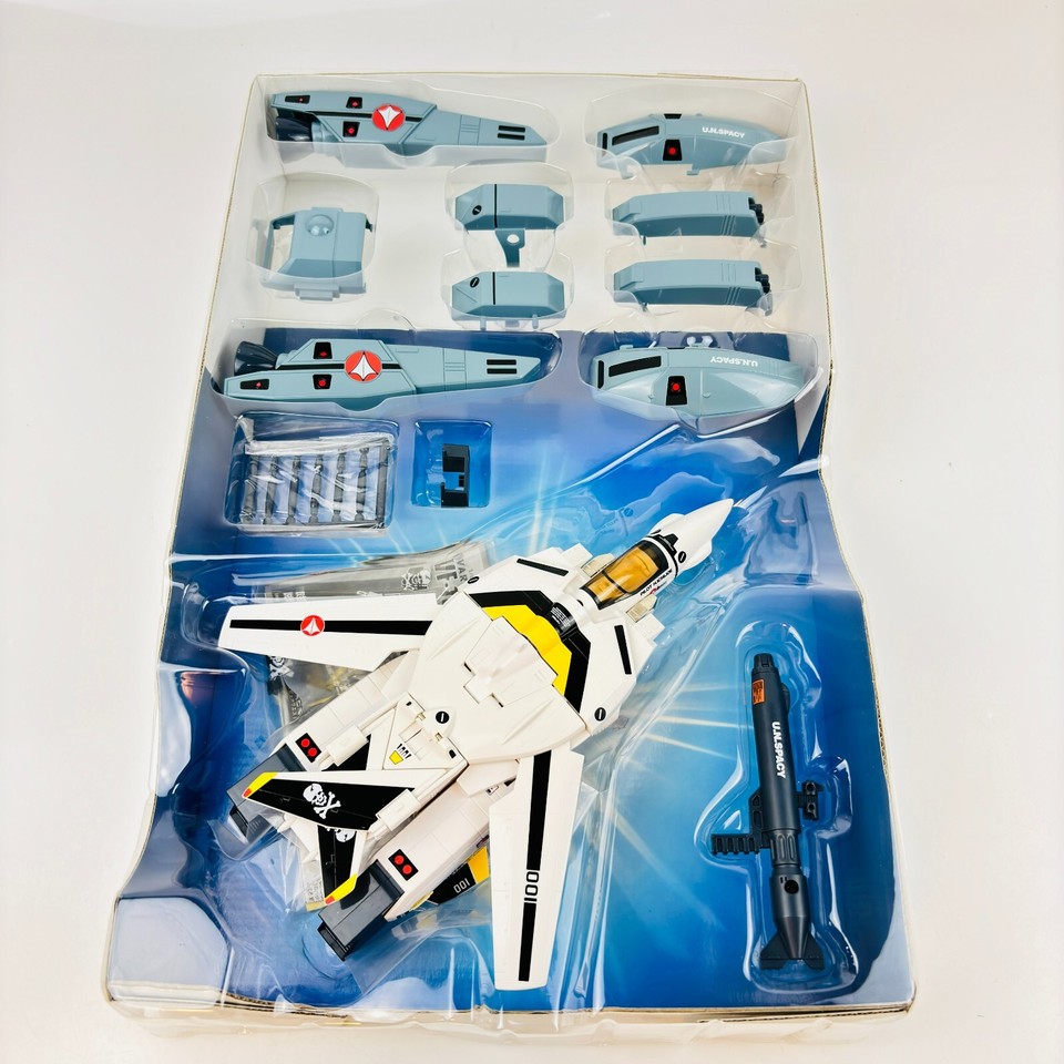 BANDAI MACROSS Robotech VF-1S Super VALKYRIE Hikaru Ichijo 1/55 W/Box ...