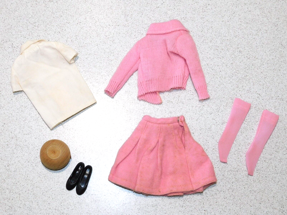 Barbie: Skipper VINTAGE Complete SCHOOL DAYS Outfit NO HOLES! | eBay