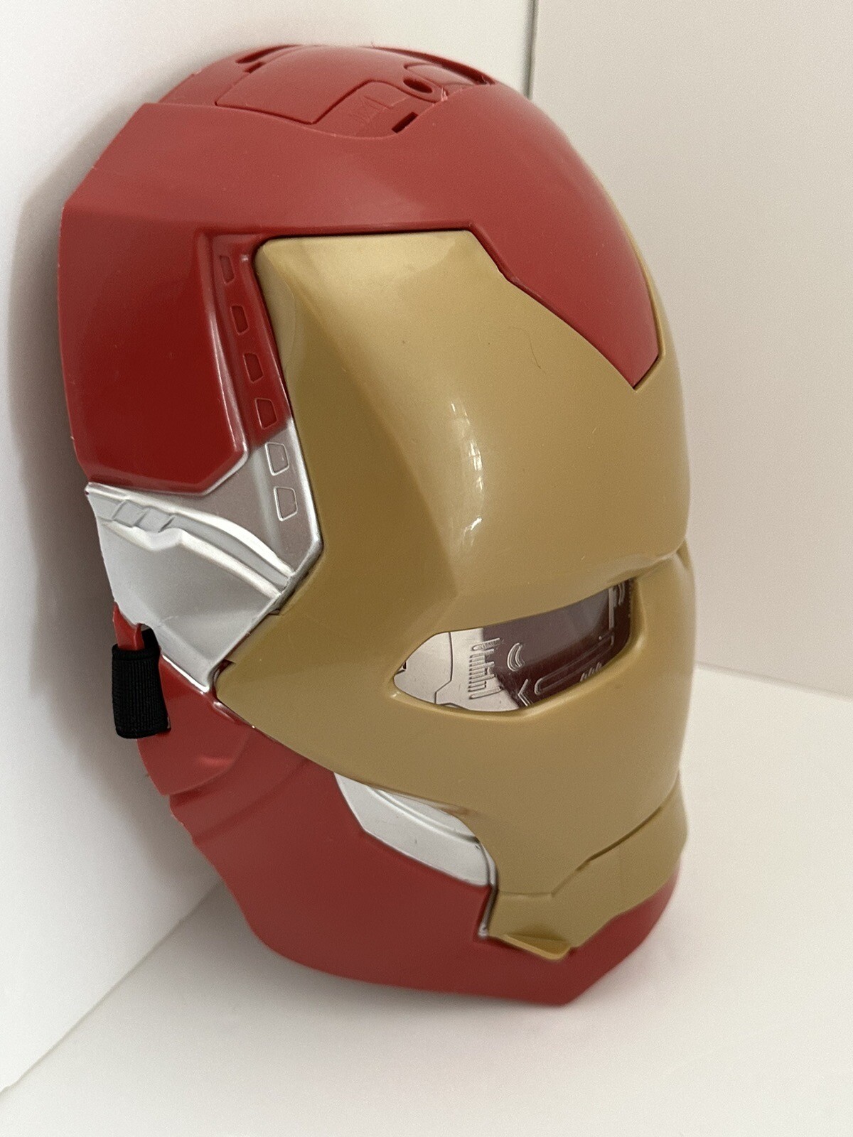 Iron Man LIGHT UP Mask Role Play Hasbro 2019 Marvel A… - Gem