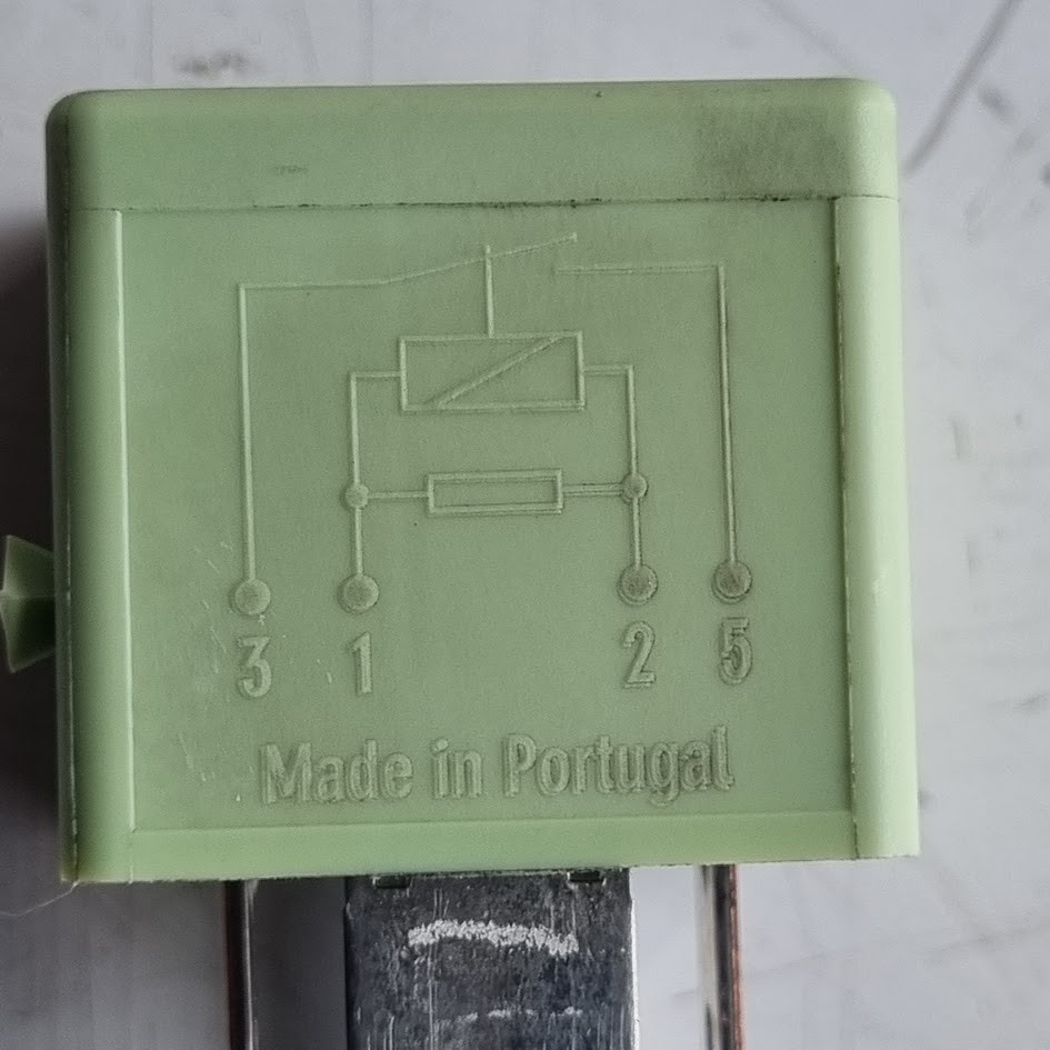 VW TIGUAN 644 Multi Use Control Module Relay 4 Pin Light Green Unit ...