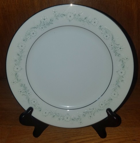 Vintage Noritake "Essex" 2224 Daisy Floral Pattern Porcelain Salad ...