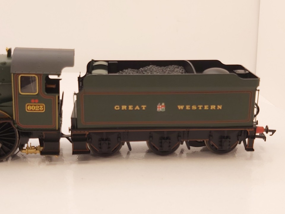 Hornby R3534 GWR King Class 'King Edward II' No.6023 - OO Gauge DCC ...