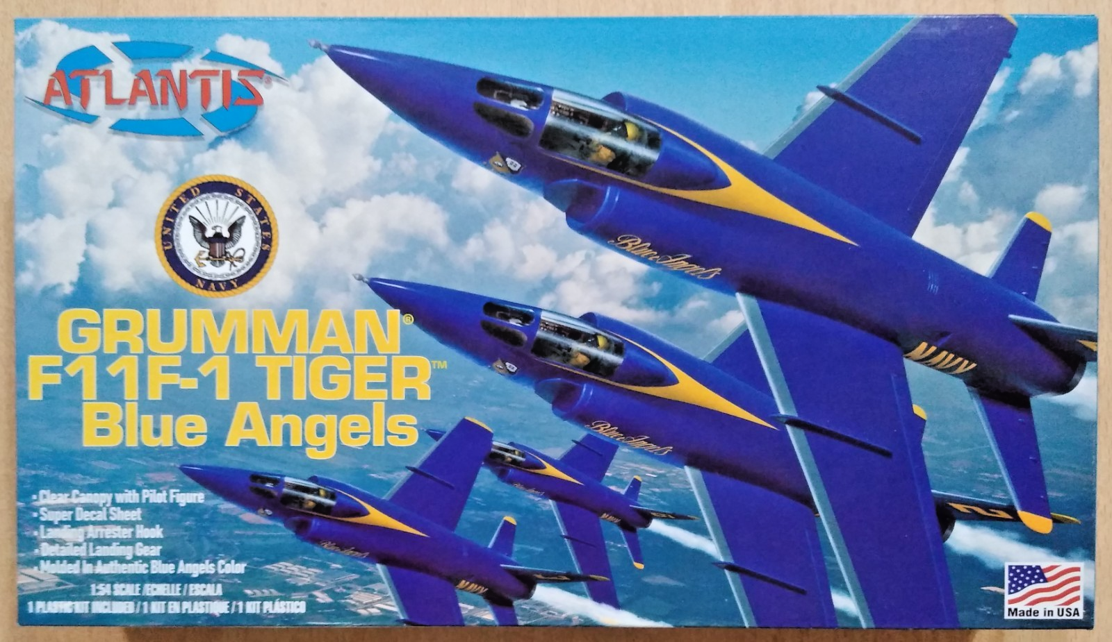 18-169 ATLANTIS 1:54 Scale GRUMMAN F11F-1 TIGER "BLUE ANGELS" Plastic ...